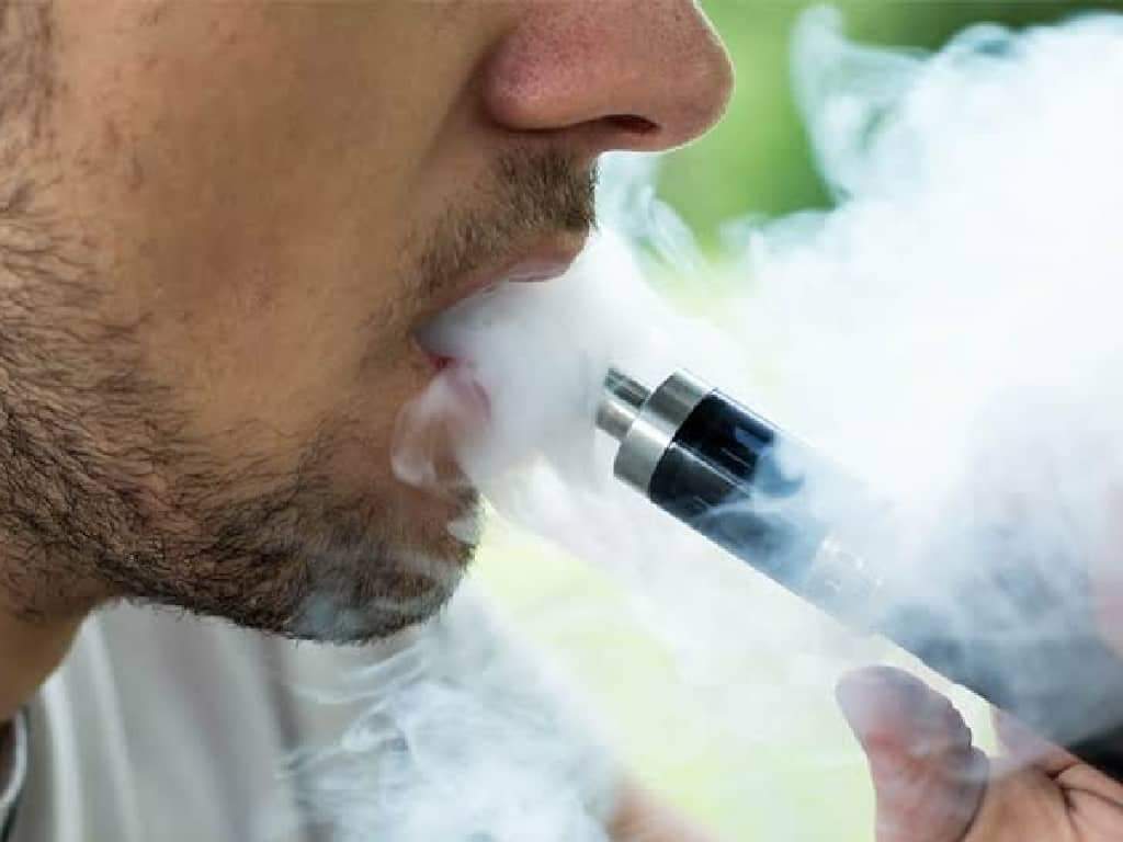 Vape bill lapses into law - Iloilo Metropolitan Times