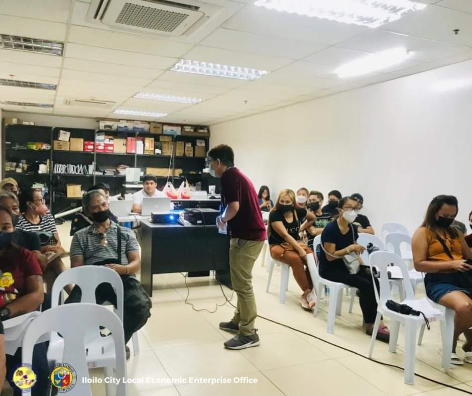 Market vendors, small biz owners undergoing trainings - Iloilo ...