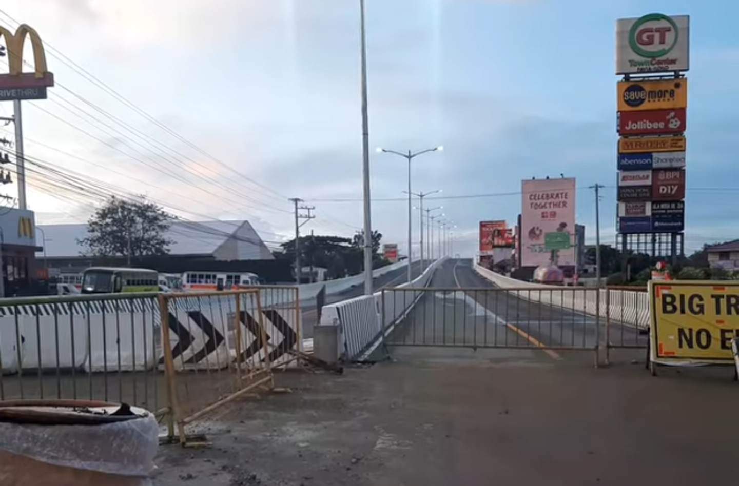 Treñas stresses need for immediate repair of Ungka Flyover - Iloilo ...