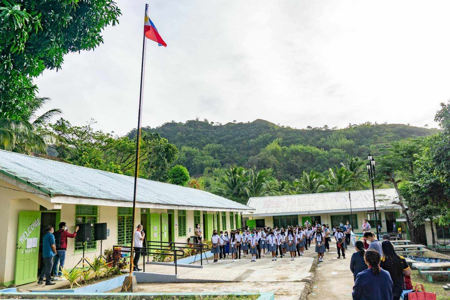 Iloilo schools face classroom shortage - Iloilo Metropolitan Times
