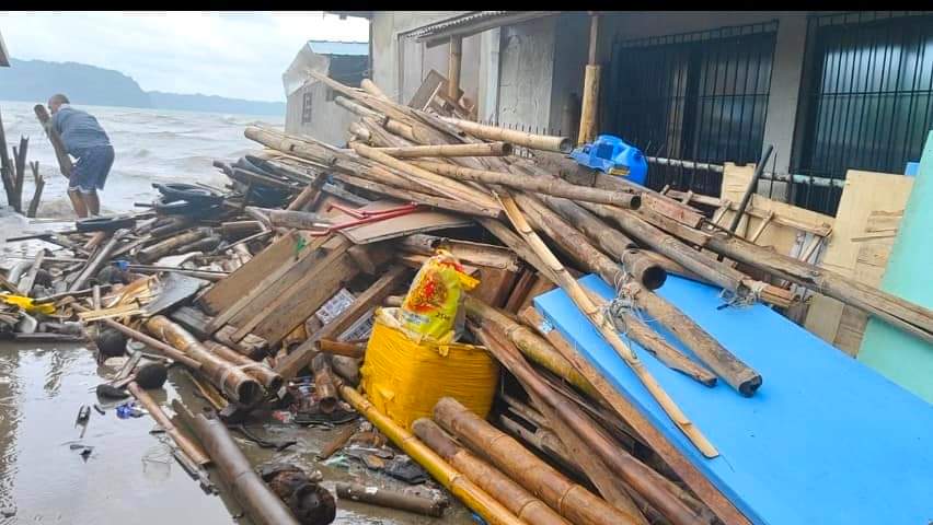 Strong winds, rough waves damage houses in Iloilo City - Iloilo ...