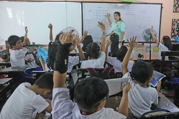 DBM, DepEd told: Give higher SRI for teachers - Iloilo Metropolitan Times