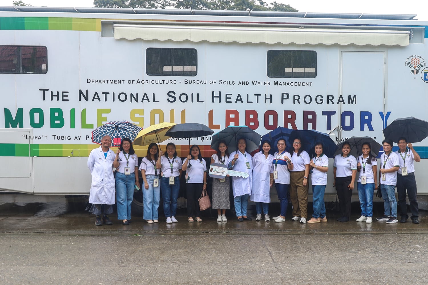 P42-M Mobile Soil Lab to bring science-based farming to WV - Iloilo ...