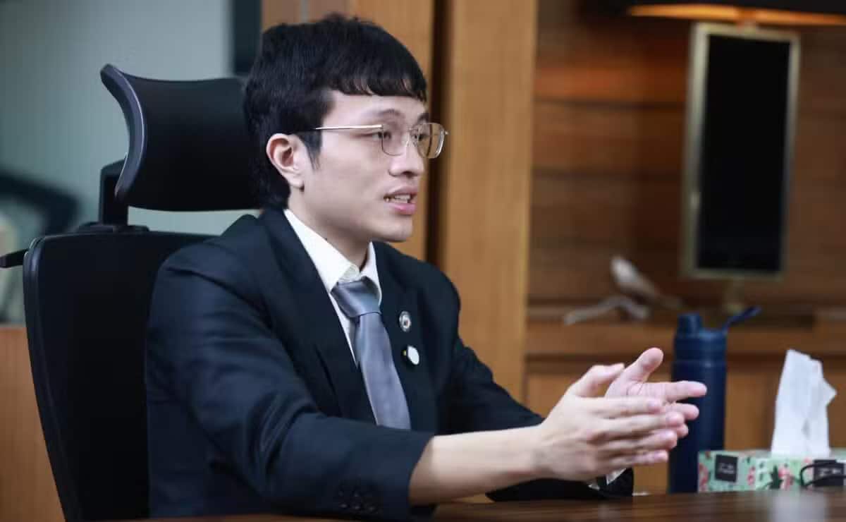 Razon files cyber libel raps vs Barzaga over bribery claim - Iloilo ...