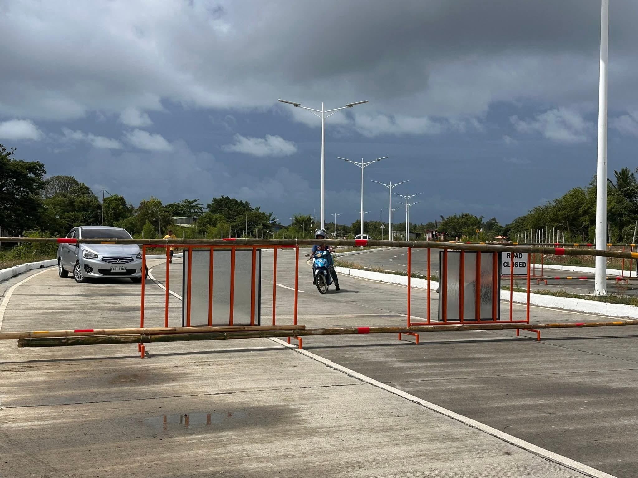 Landowner closes portion of Sunset Boulevard - Iloilo Metropolitan Times
